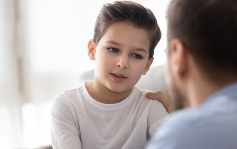 What Are Autism Facial Features: All You Need - Psychmoments Blog